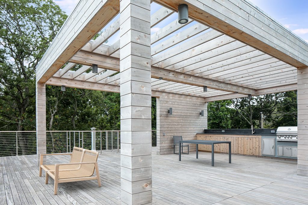 Modern Bayfront - Seifert Construction